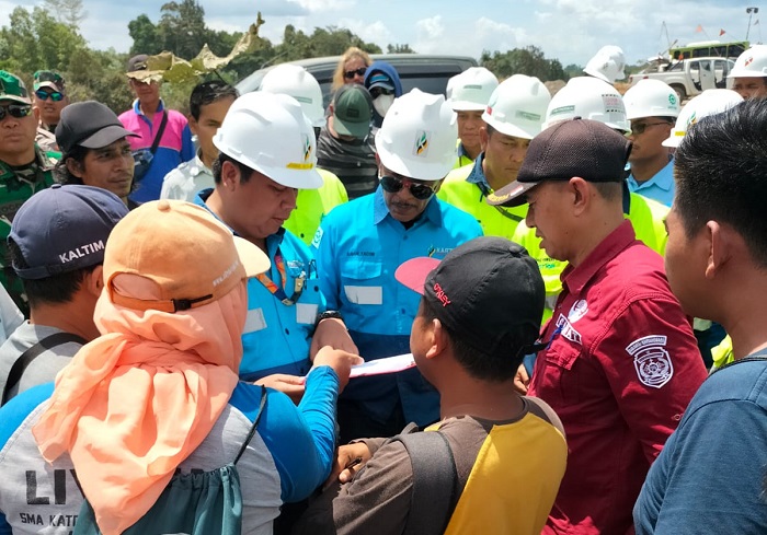 Rumah dan Fasilitas Umum Rusak, Warga Kedang Ipil Tuntut PT KSM Beri ...